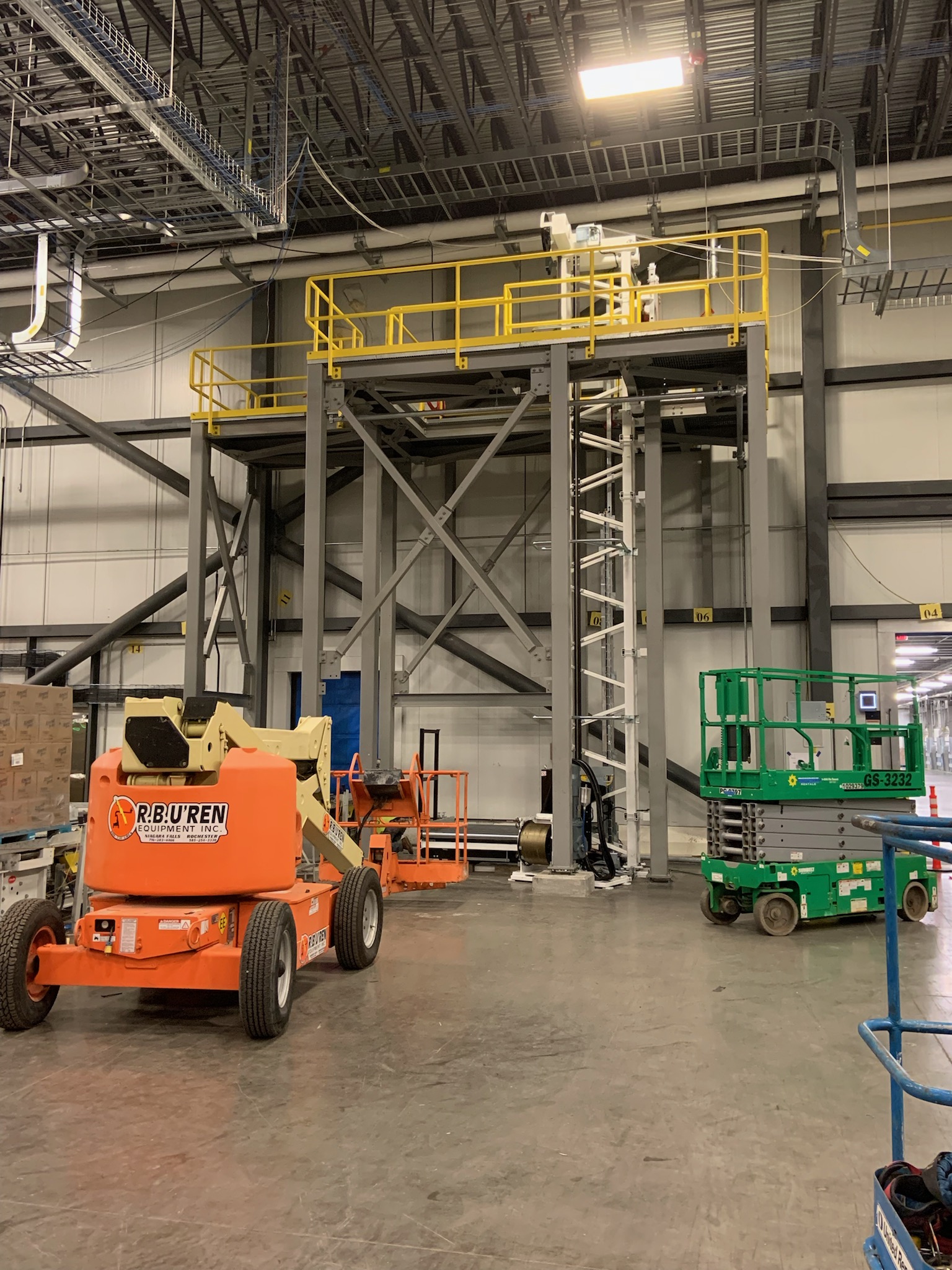 XCEED: Pallet Elevator & Conveyor Steel Detailing